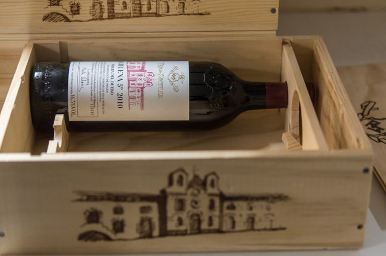 Αίολος Α.Ε • Εμπορία κρασιών και ποτών | Aiolos SA wines & spirits